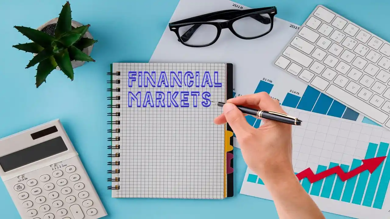 Characteristics of Financial Market - Personal-E-Finance